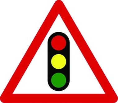 Traffic signals ahead triangle. Fig 543. 600mm Class 2 reflective ...